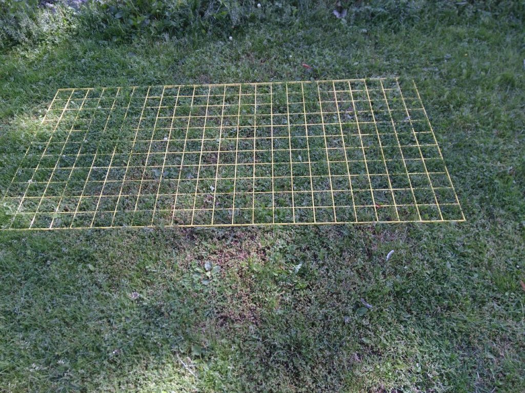 Yellow stainless steel welded mesh panels – reshow