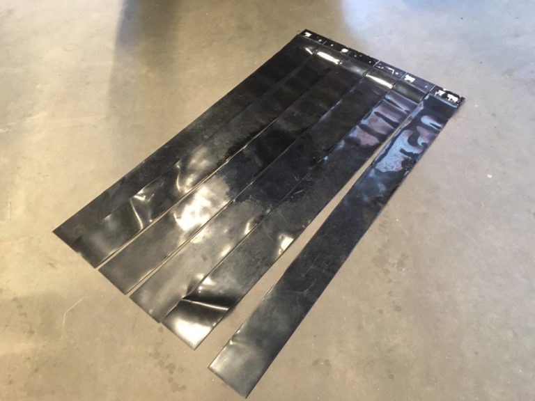 Black rubber curtain – reshow